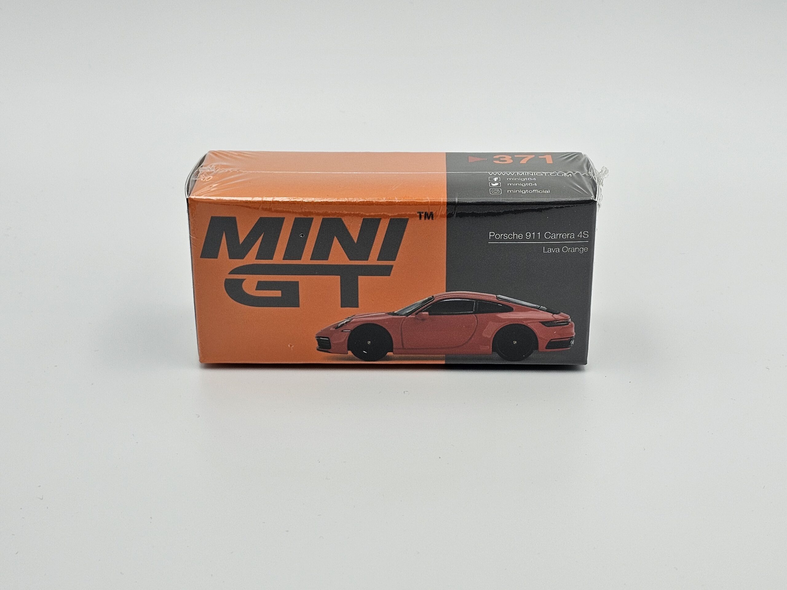 Mini GT – 371 Porsche 911 (992) Carrera 4S Lava Orange - Auta164