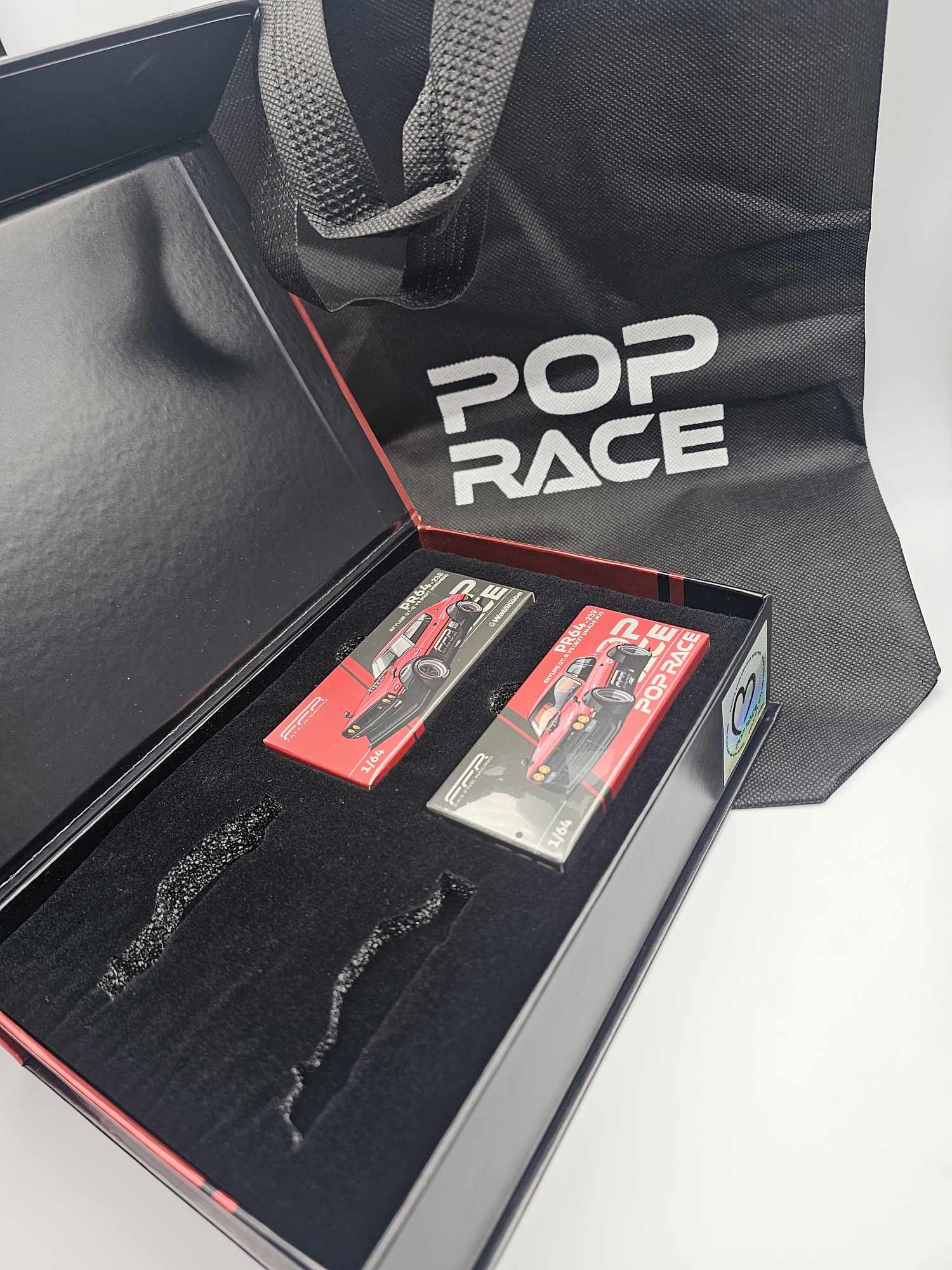 Pop Race x Fat Five Racing CARMEET 2025 Exclusive Set - Auta164